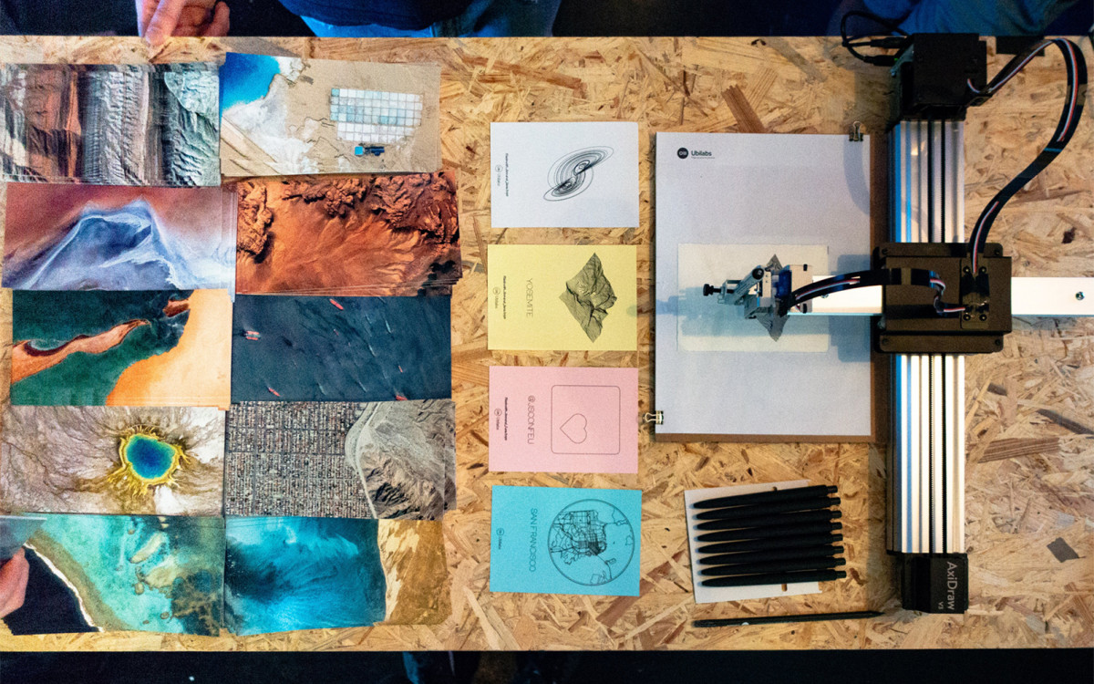 Drawing Robot AxiDraw: The perfect conference gadget | Insights | Ubilabs